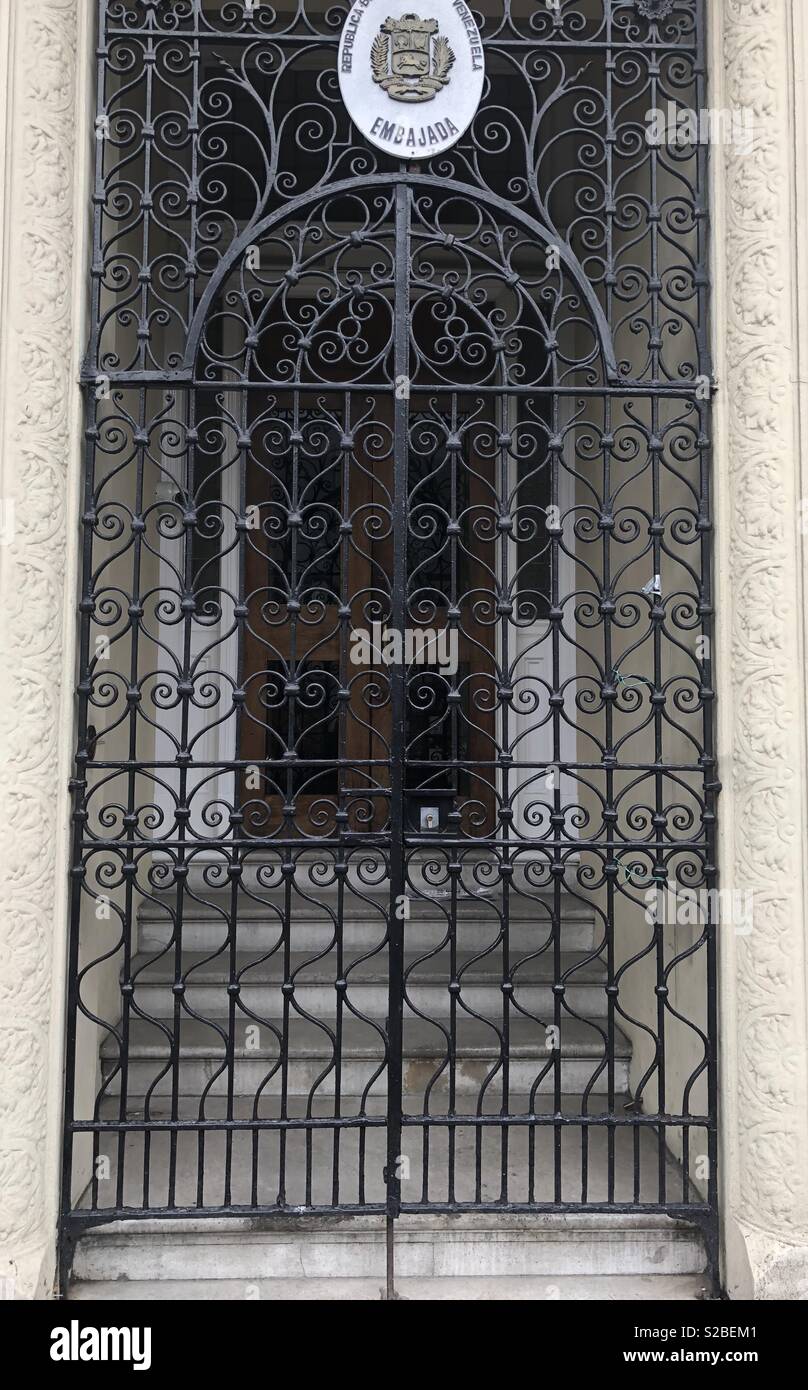 Heart gate hi-res stock photography and images - Alamy