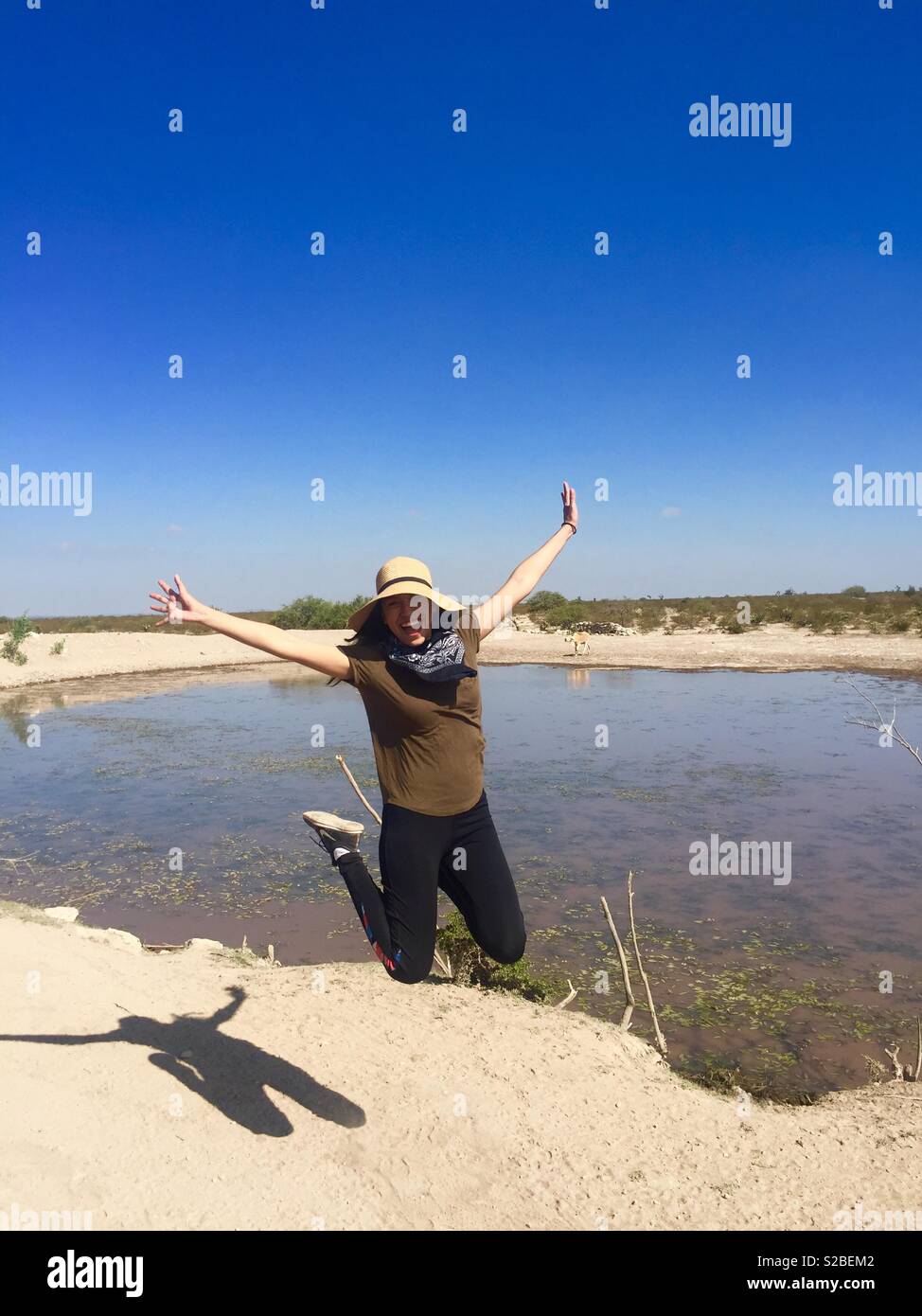 Jump girl hi-res stock photography and images - Alamy