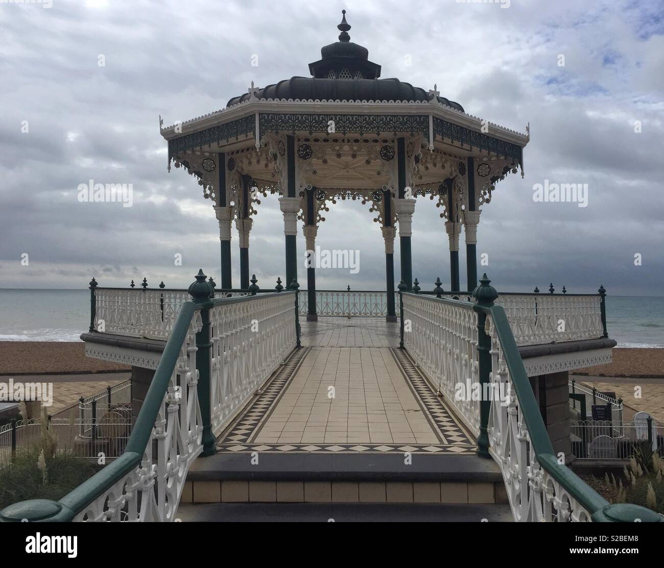Victorian band stand hi-res stock photography and images - Alamy