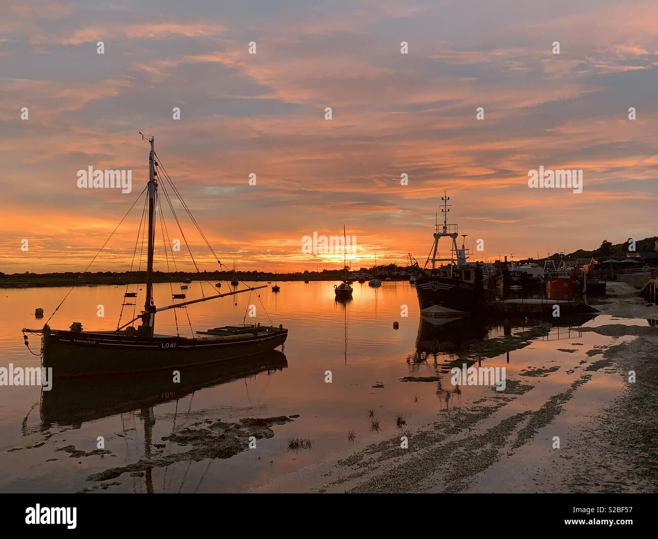 Cockle fishing hi-res stock photography and images - Alamy