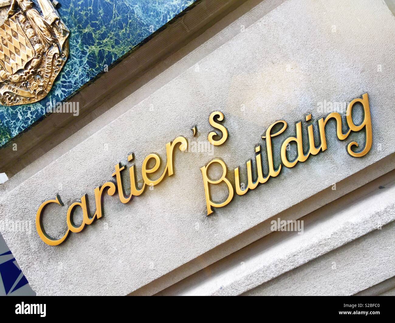 Fifth avenue cartier mansion hi-res stock photography and images - Alamy