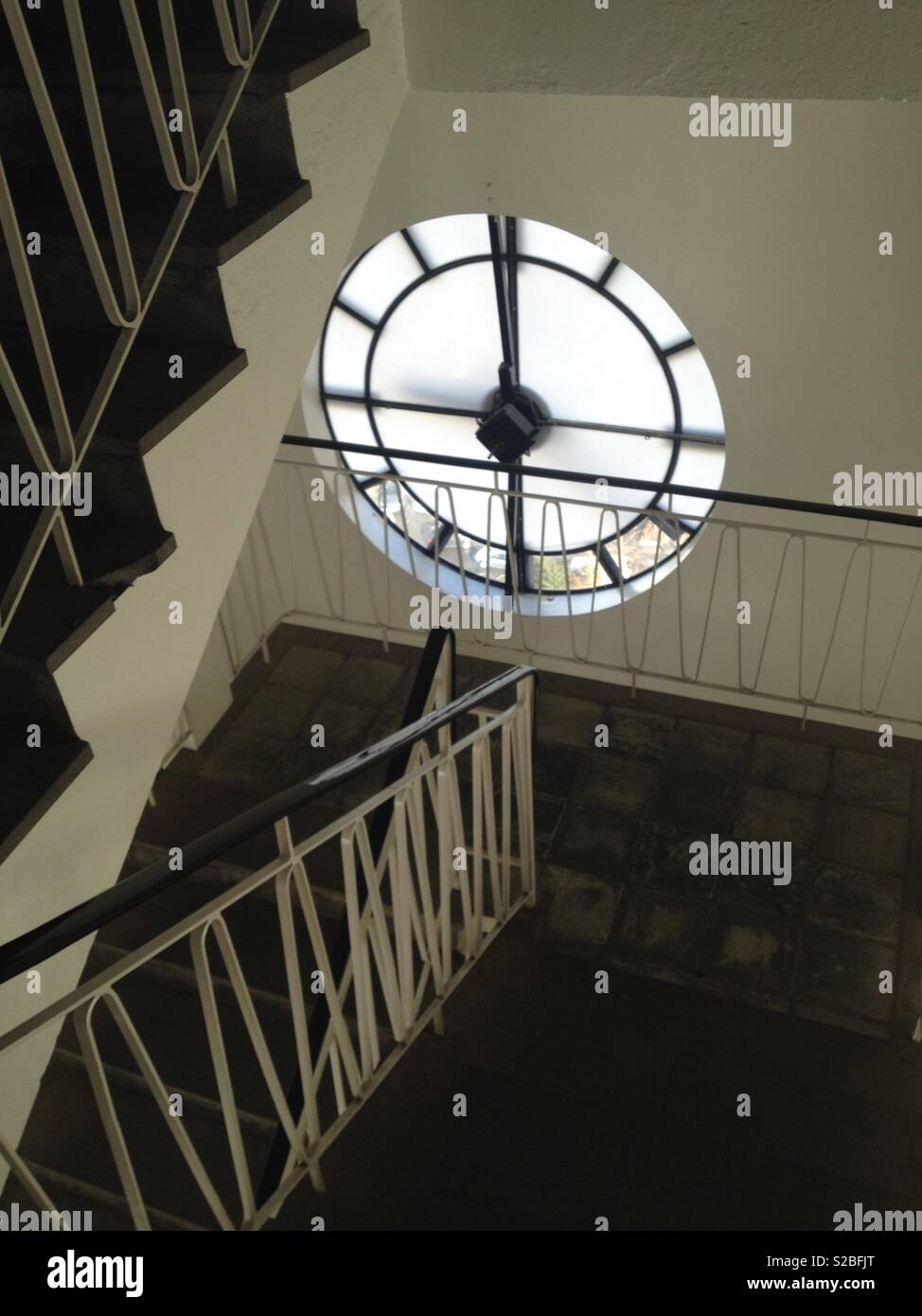 Inside clock hi-res stock photography and images - Alamy