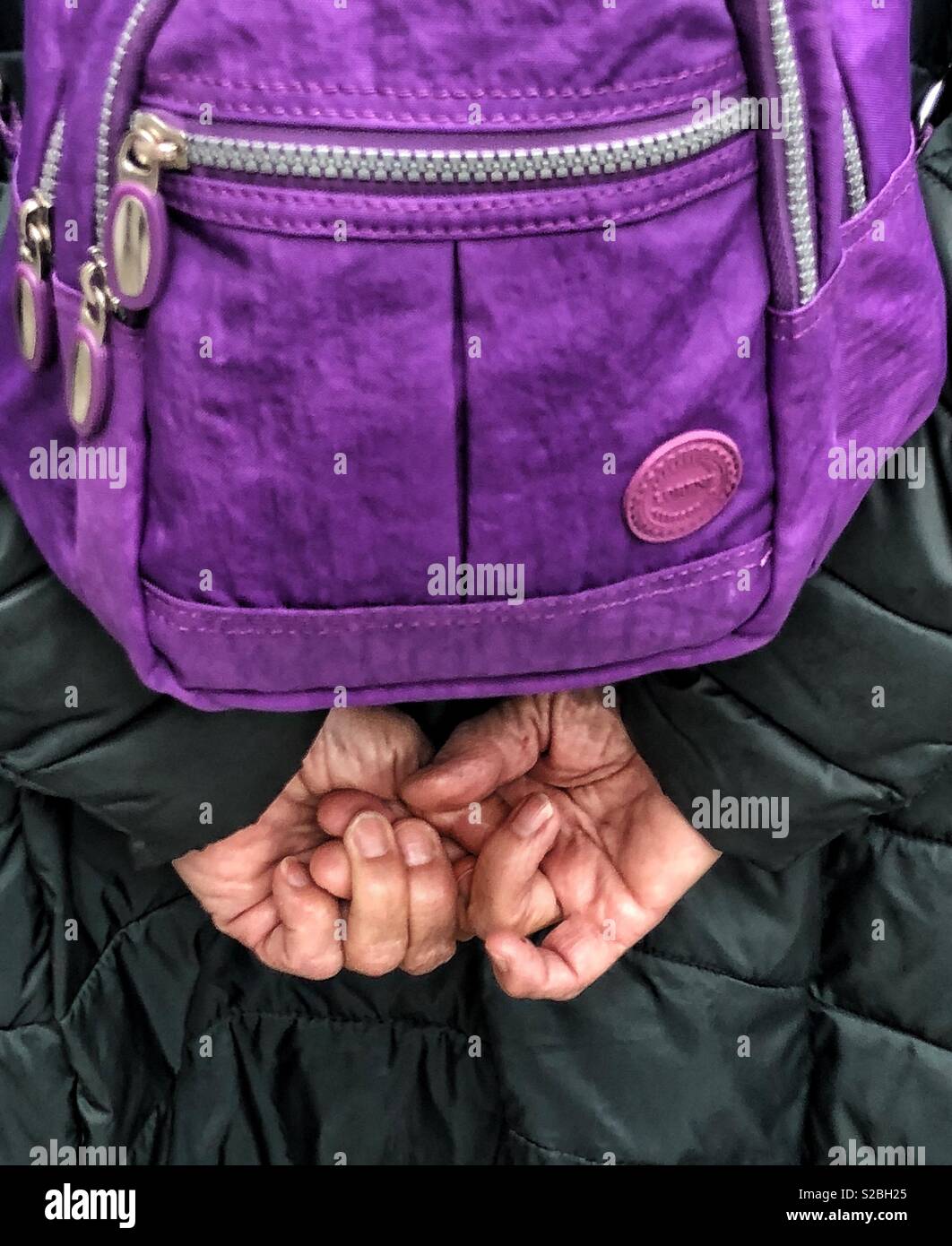 Green crossed hi-res stock photography and images - Alamy