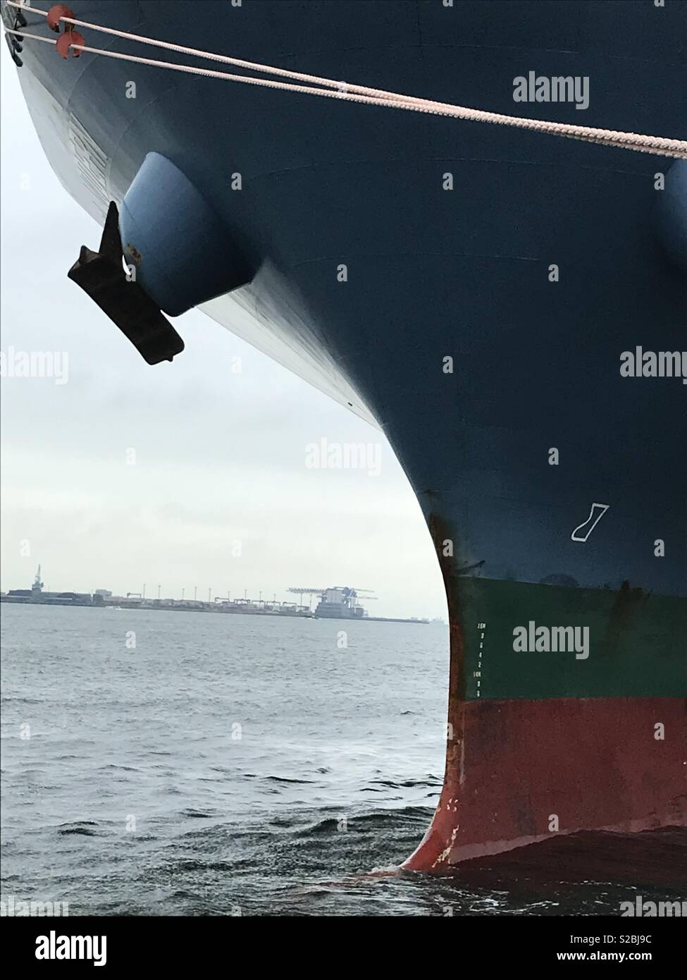 Wharf bow hi-res stock photography and images - Alamy