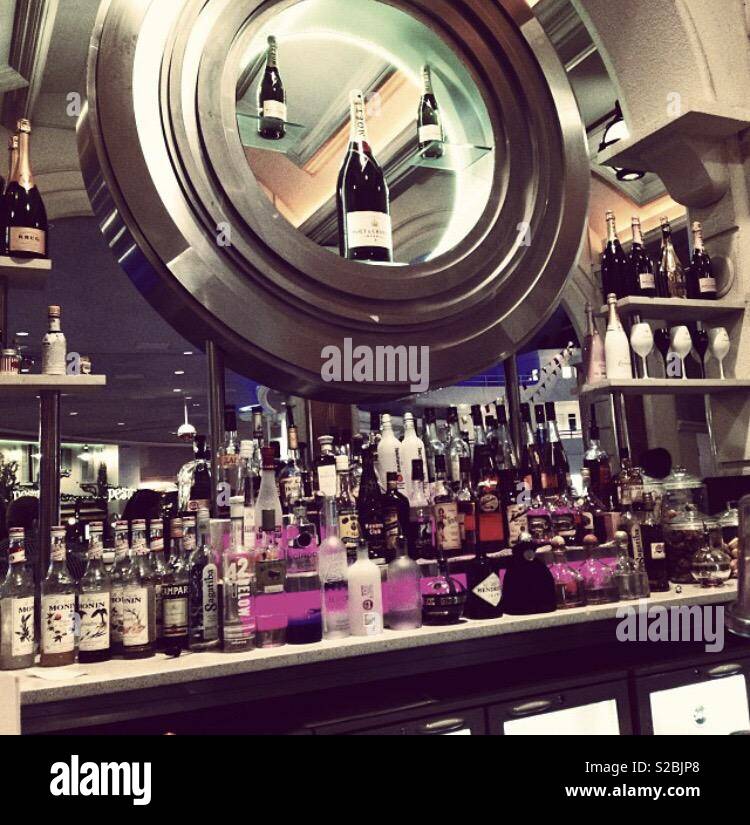 Beer alcohol wine spirits hi-res stock photography and images - Alamy
