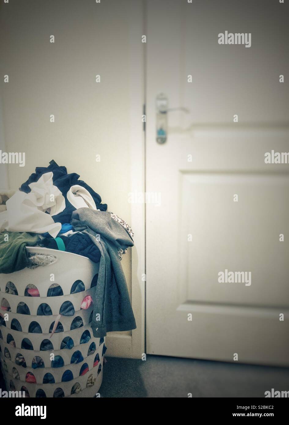 Dirtylaundry hi-res stock photography and images - Alamy