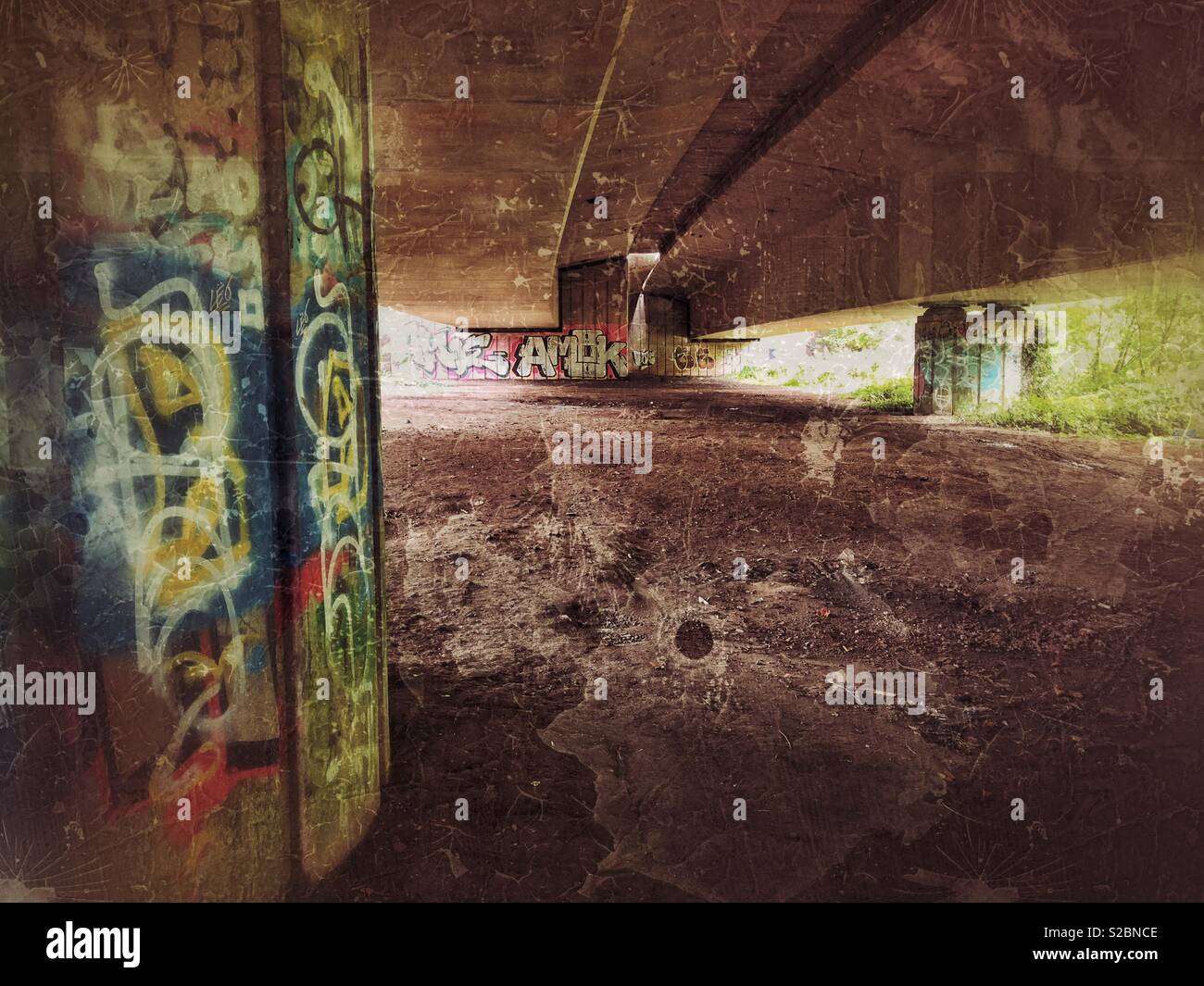 Underpass graffiti hi-res stock photography and images - Alamy