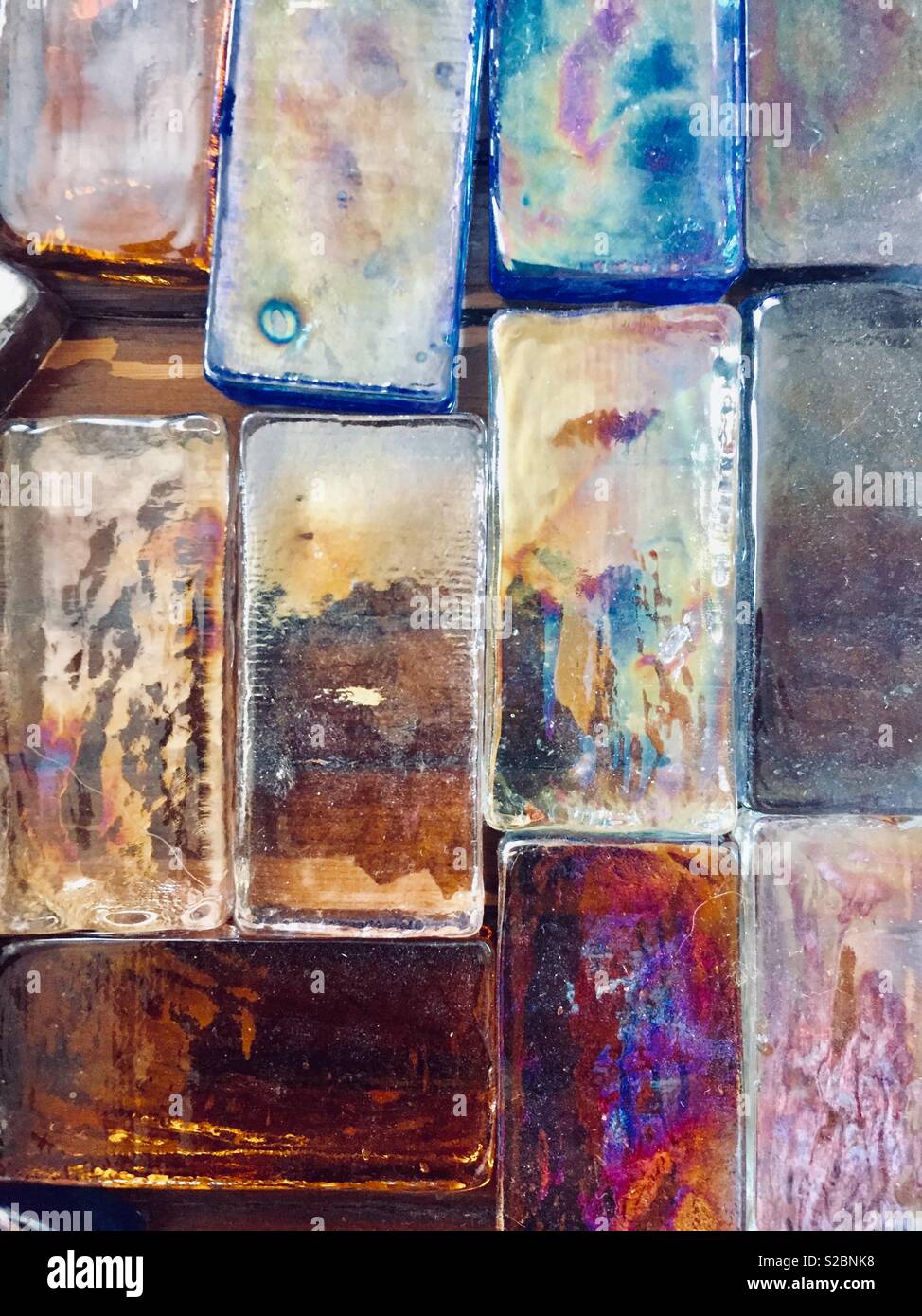 Glass bricks hi-res stock photography and images - Alamy