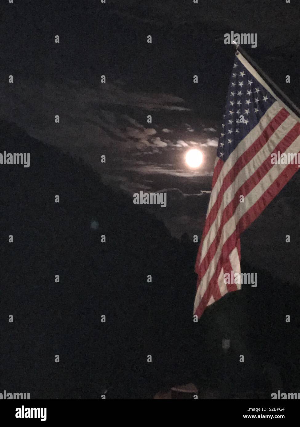 Night flag hi-res stock photography and images - Alamy