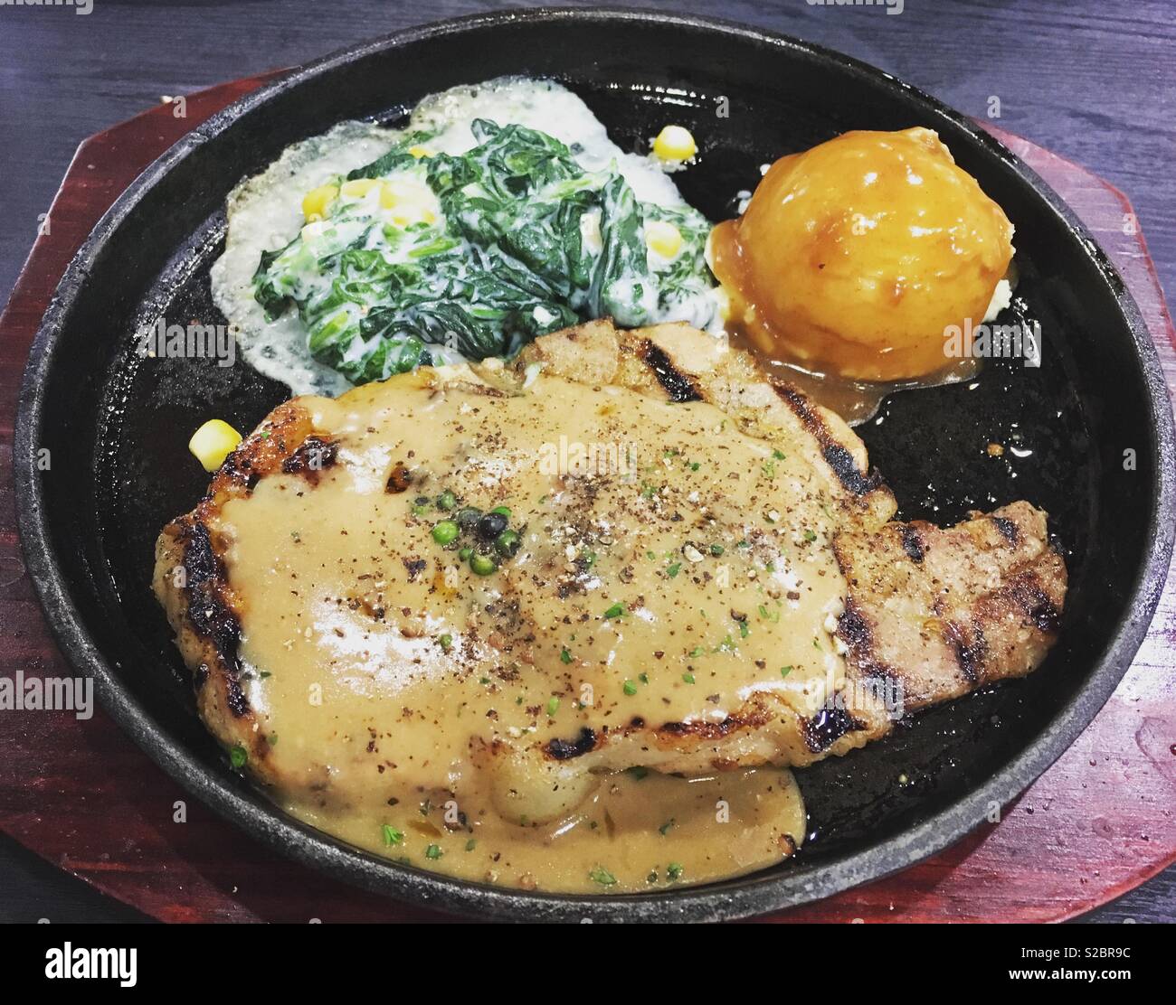 Dinner plain hi-res stock photography and images - Alamy