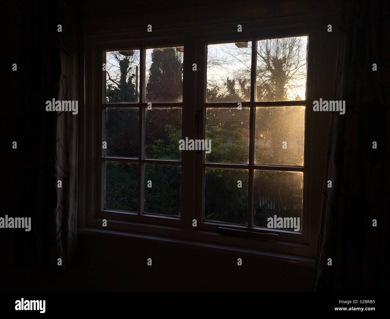 Sunlight and windows hi-res stock photography and images - Alamy