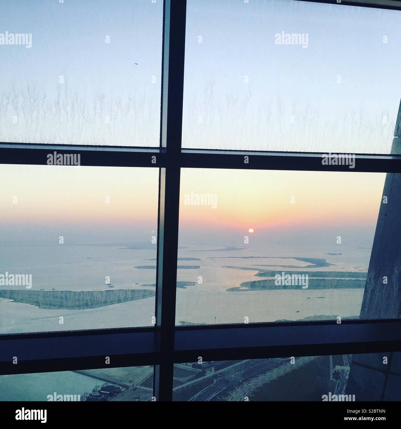 Magic hour sunset hi-res stock photography and images - Alamy