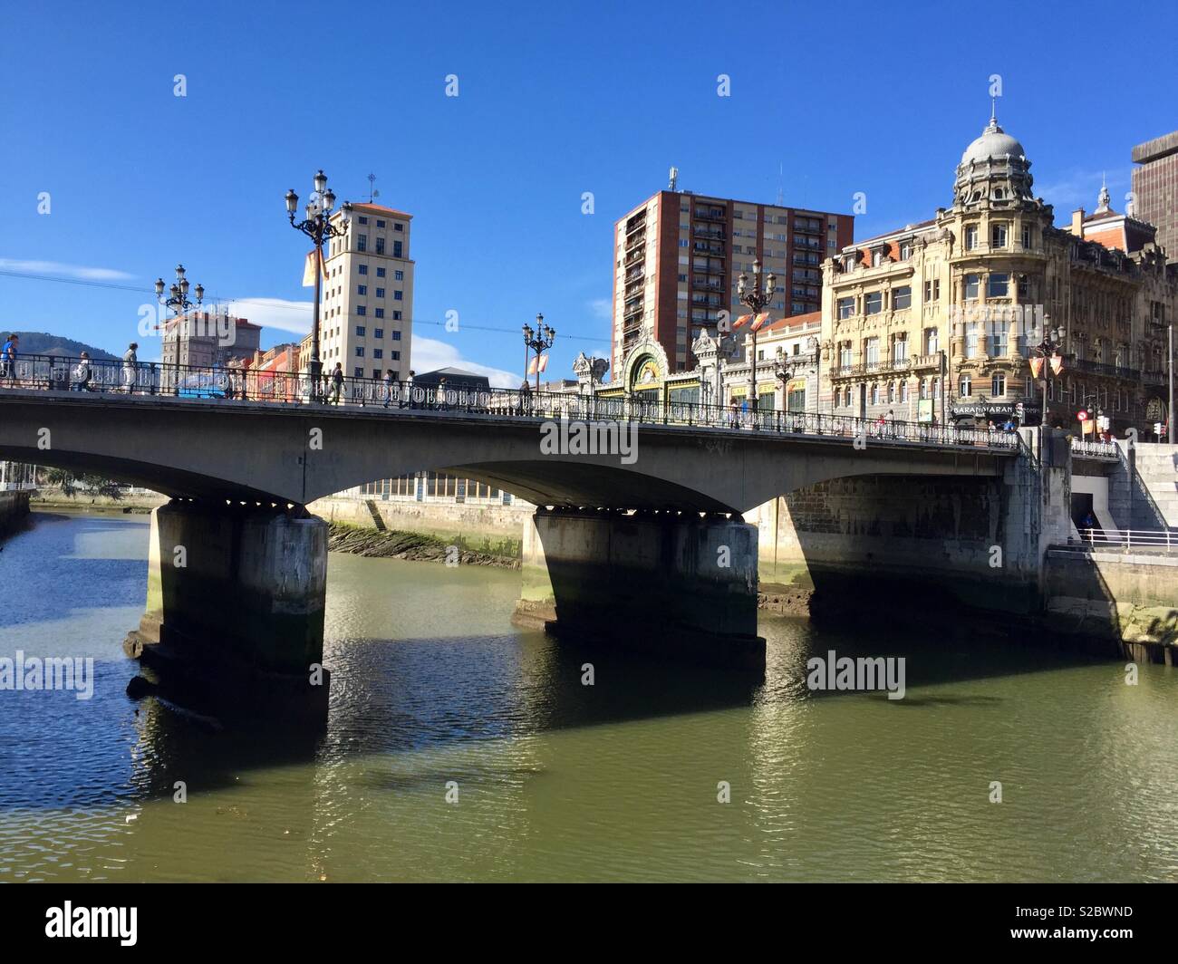 Bilbao Bridge And Buildings High Resolution Stock Photography and ...