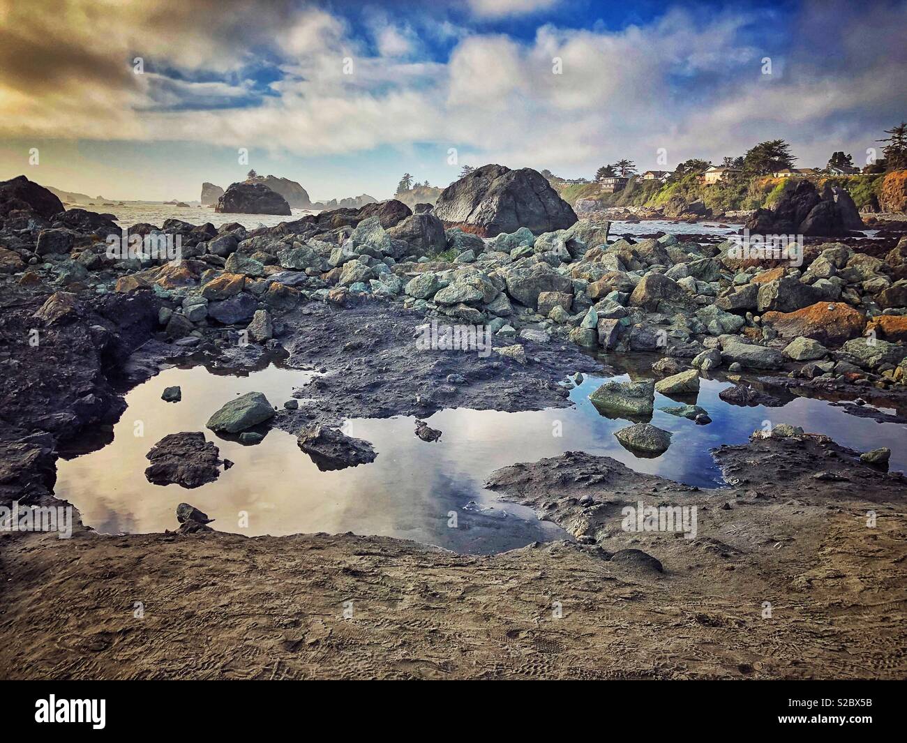 Tide pools beach along hi-res stock photography and images - Alamy