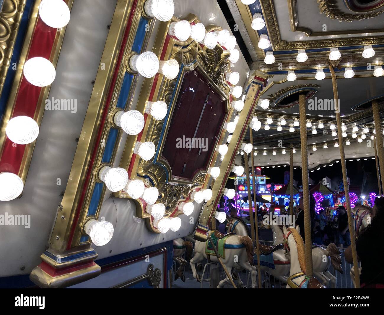 State fair carousel hi-res stock photography and images - Alamy