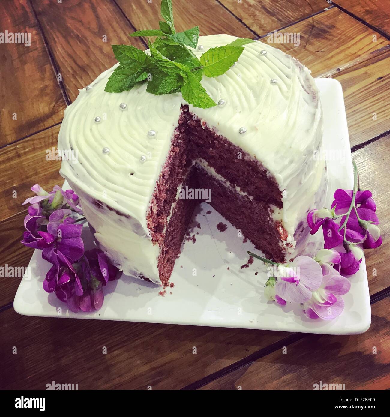 Beautiful cake hi-res stock photography and images - Alamy