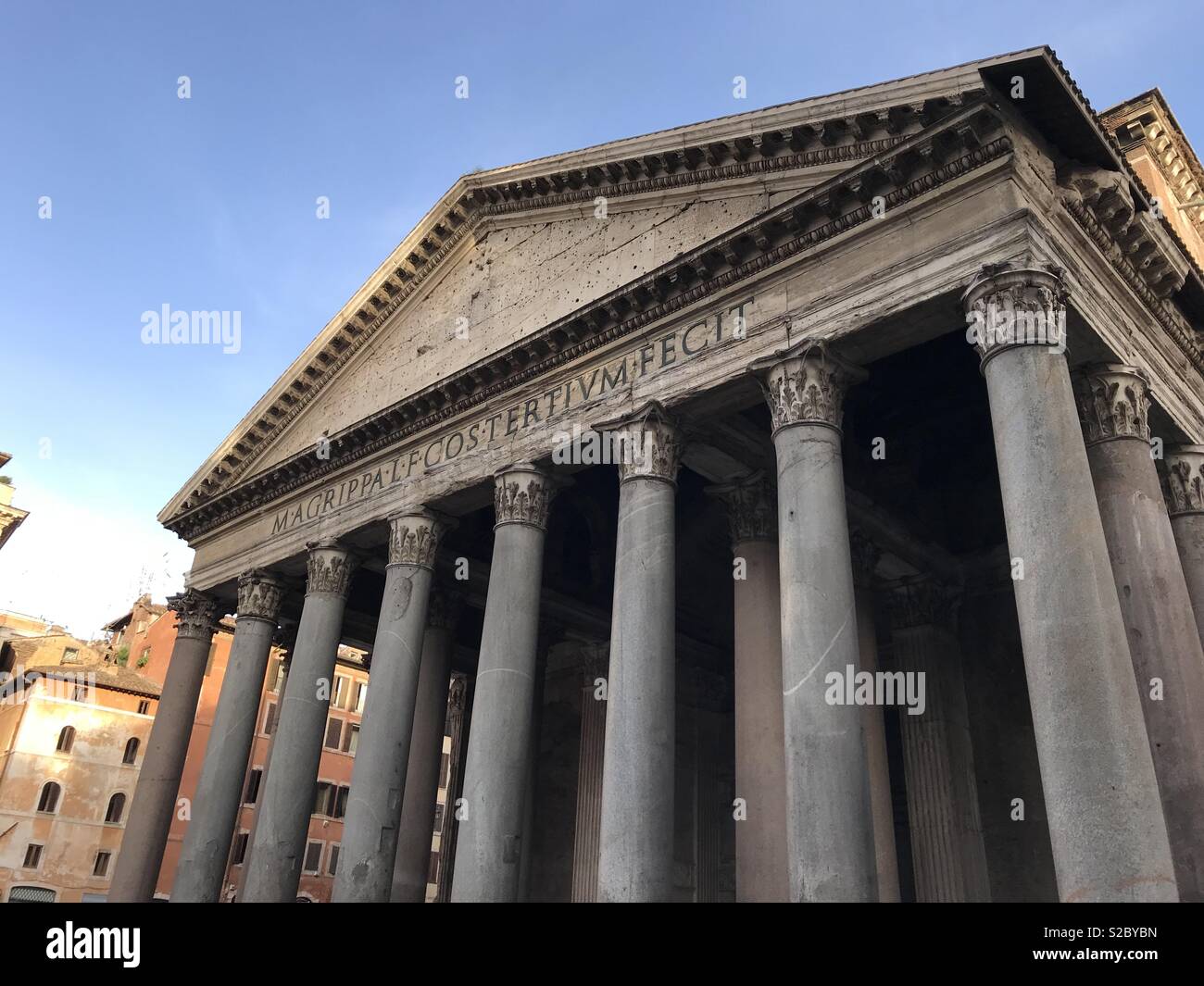 Marble pillars rome hi-res stock photography and images - Alamy