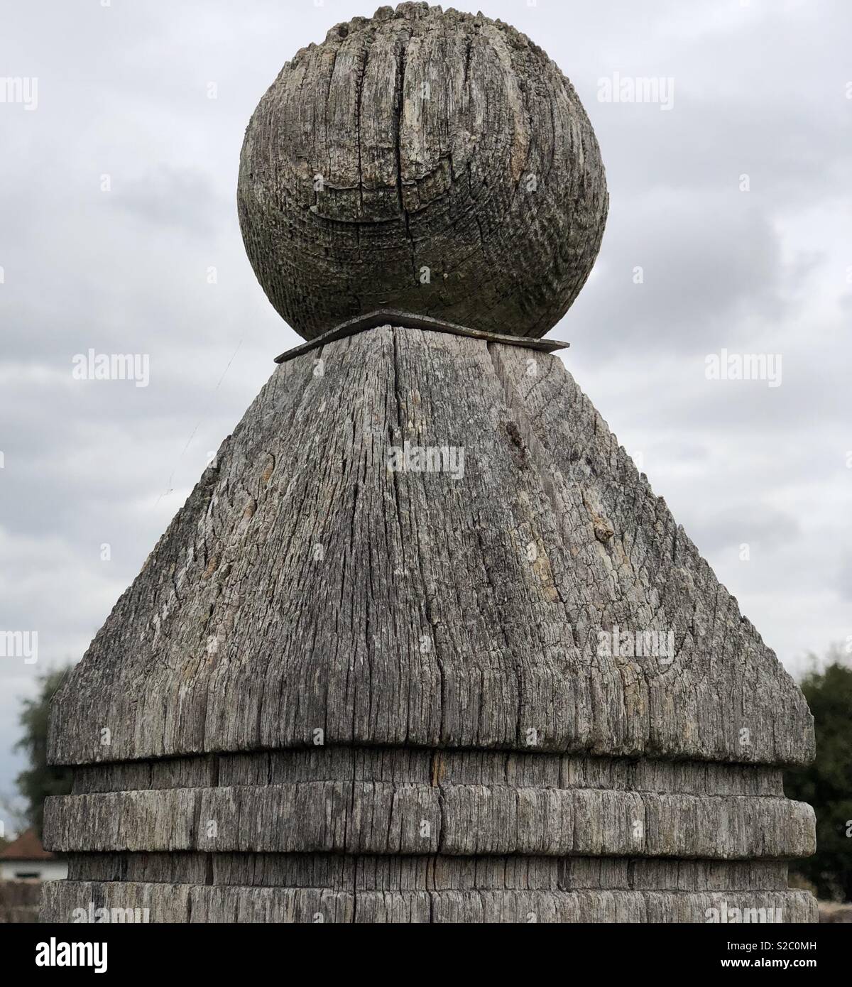 Weathered timber post Stock Photo - Alamy