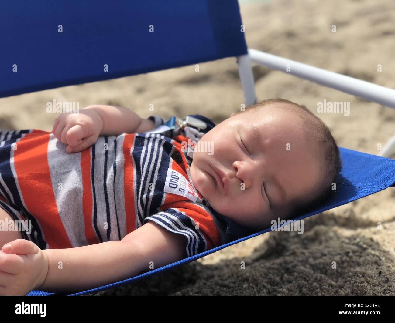 Newborn at beach hi-res stock photography and images - Alamy