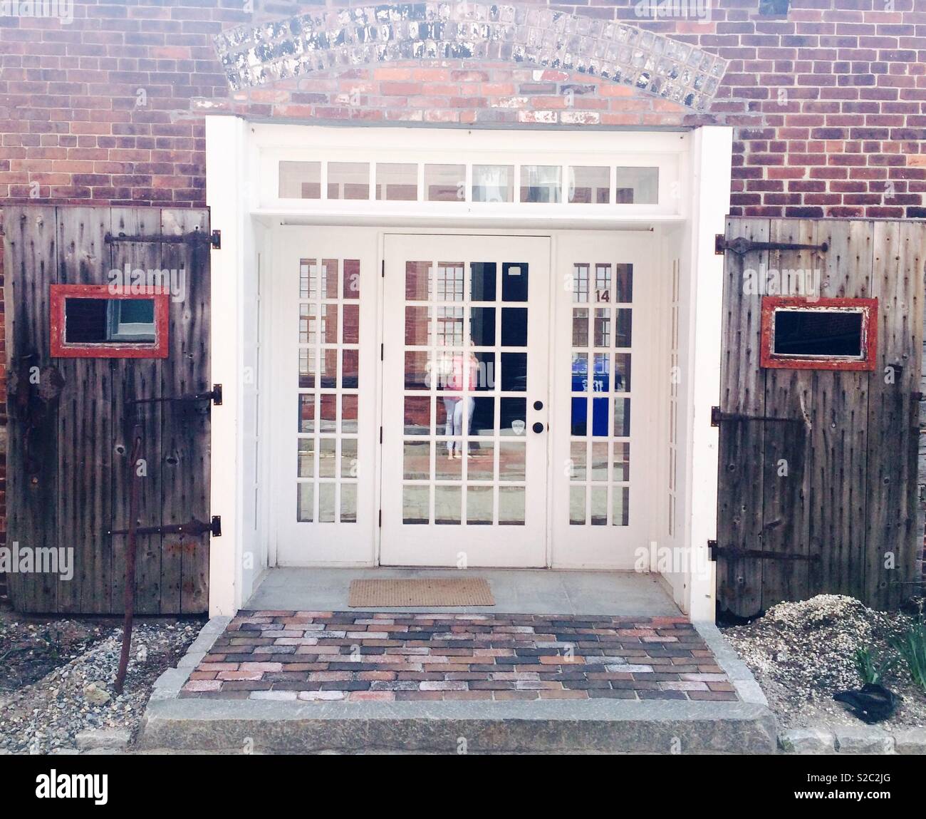 Simple architecture hi-res stock photography and images - Alamy