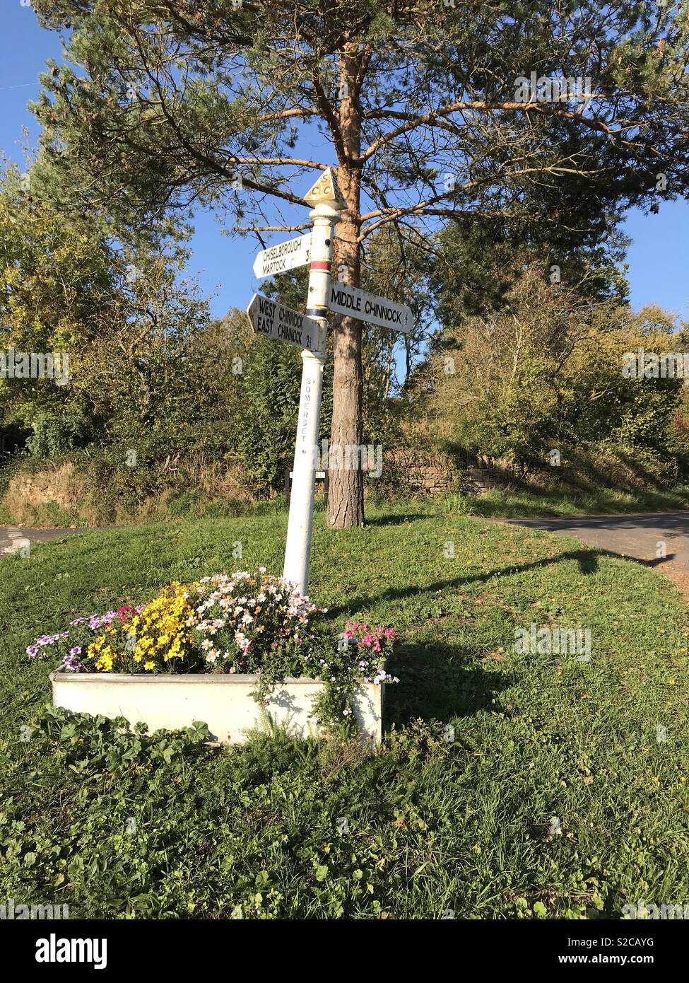 Country rural signposts hi-res stock photography and images - Alamy