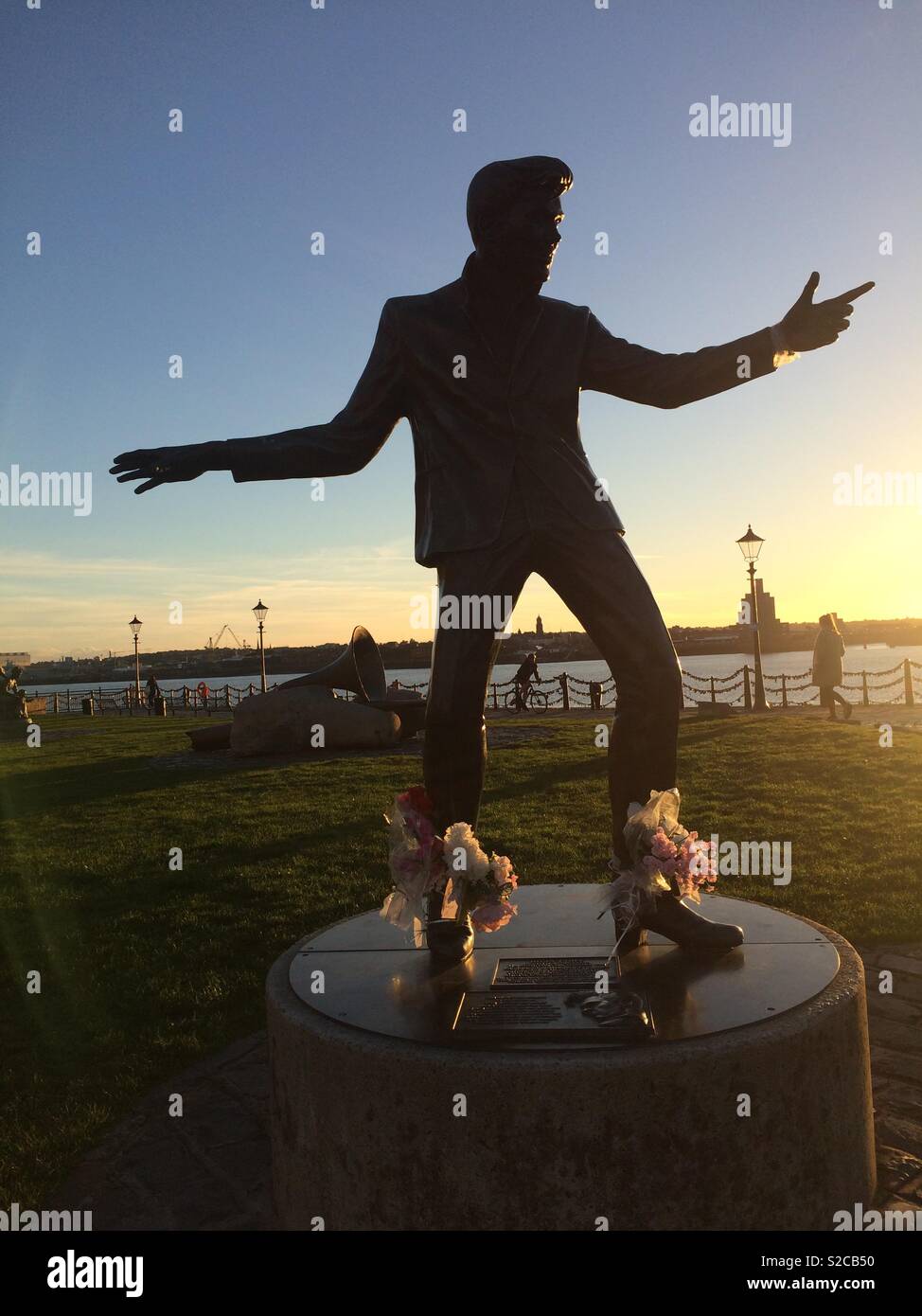 Statue of billy fury hi-res stock photography and images - Alamy