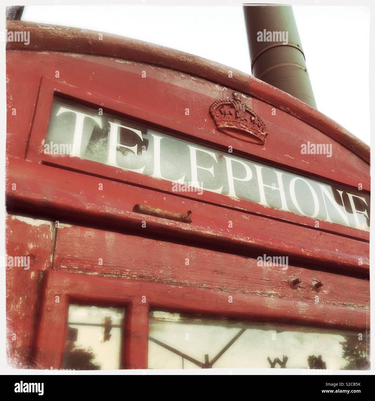 Booth telephone red vintage hi-res stock photography and images - Alamy