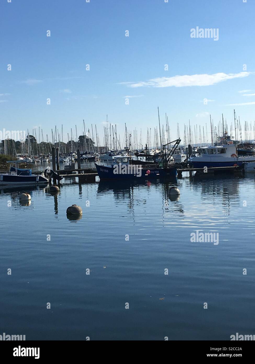 Lymington harbour hi-res stock photography and images - Alamy