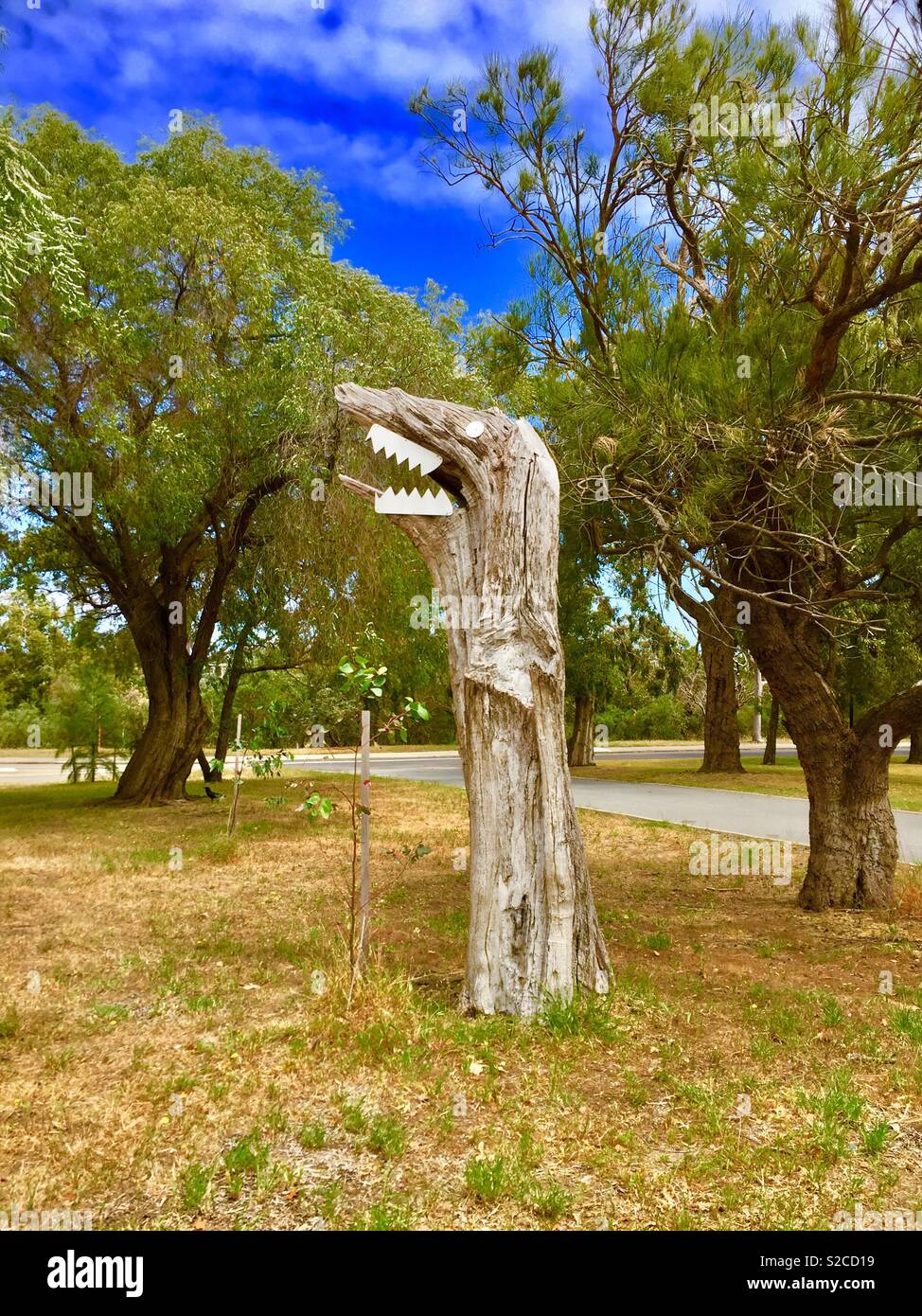 Comic tree hi-res stock photography and images - Alamy
