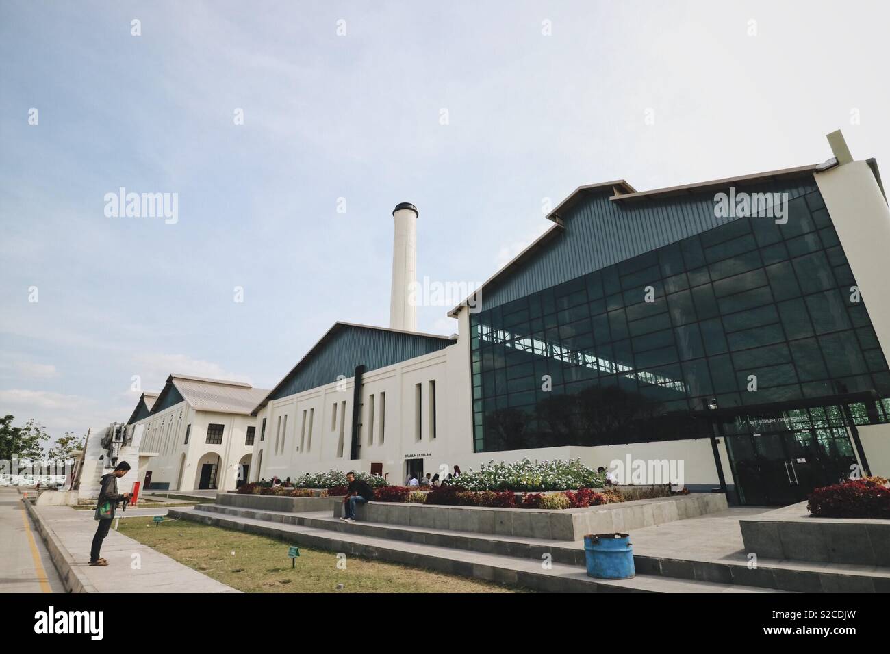 Factory industry building hi-res stock photography and images - Alamy