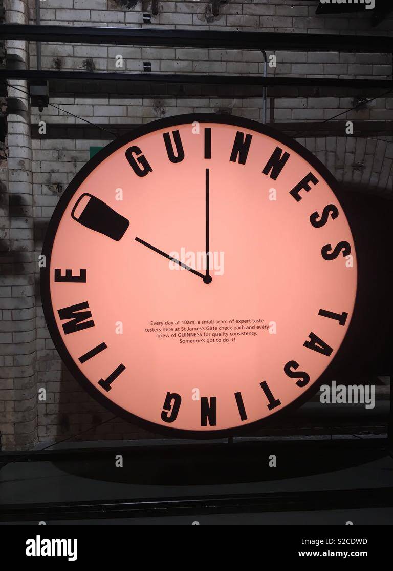 Guinness time hi-res stock photography and images - Alamy