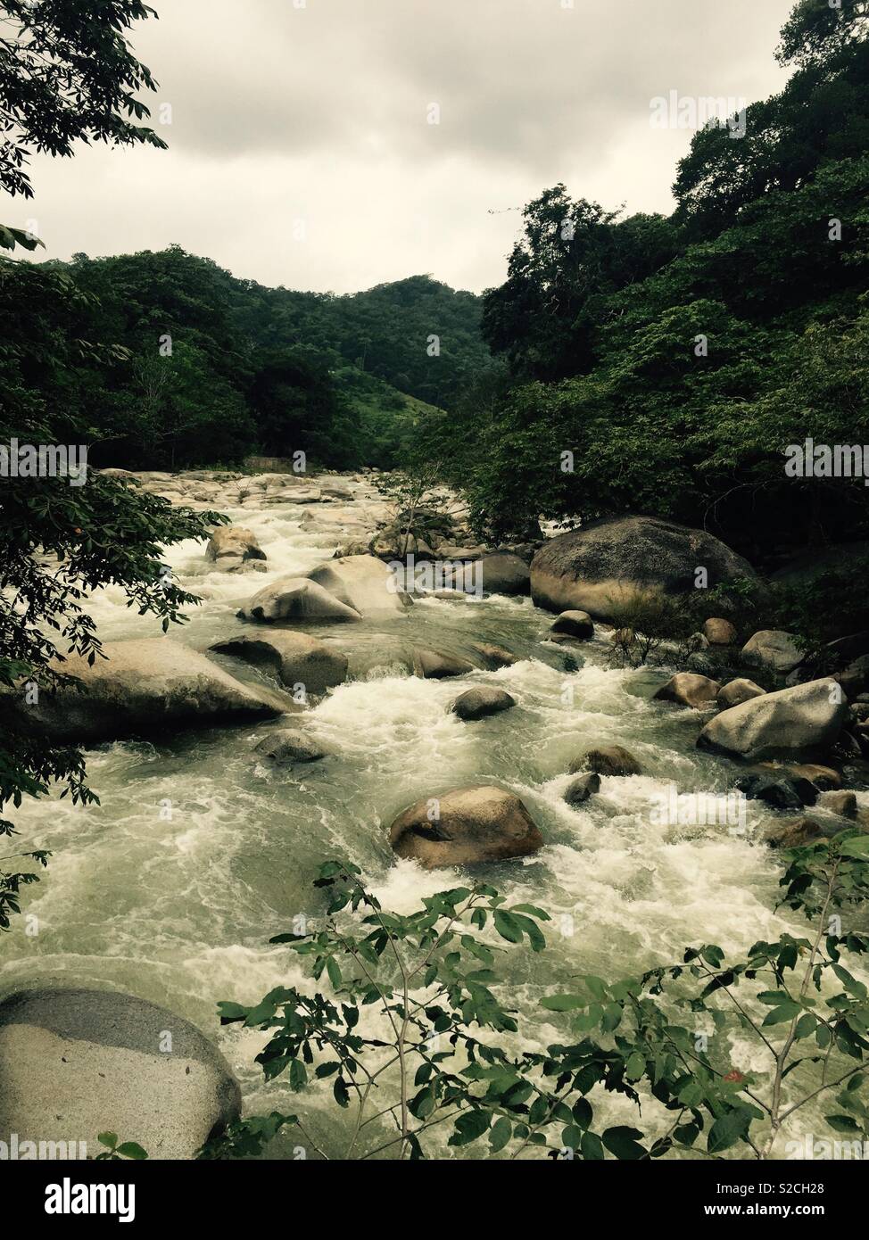 Fast river hi-res stock photography and images - Alamy