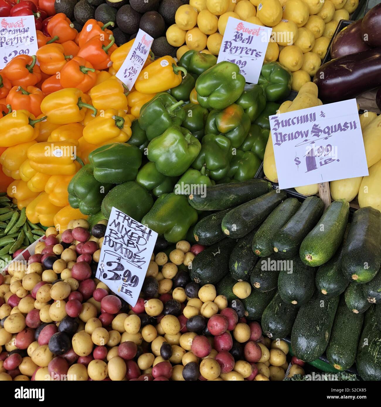 Vibrant vegetable market stall Stock Photo - Alamy
