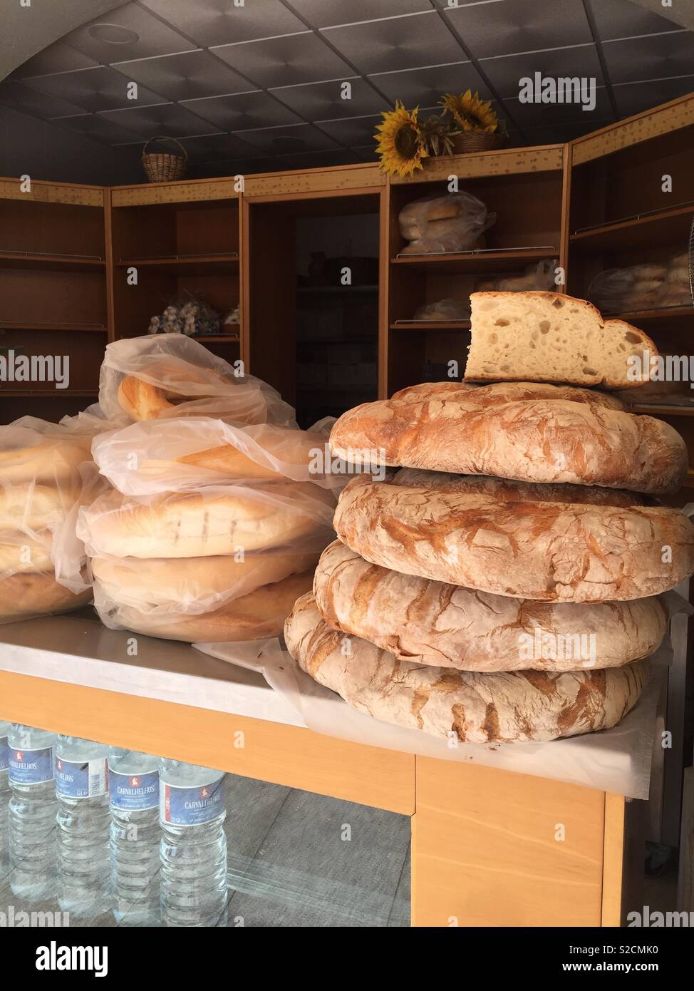 Bread stand hi-res stock photography and images - Alamy
