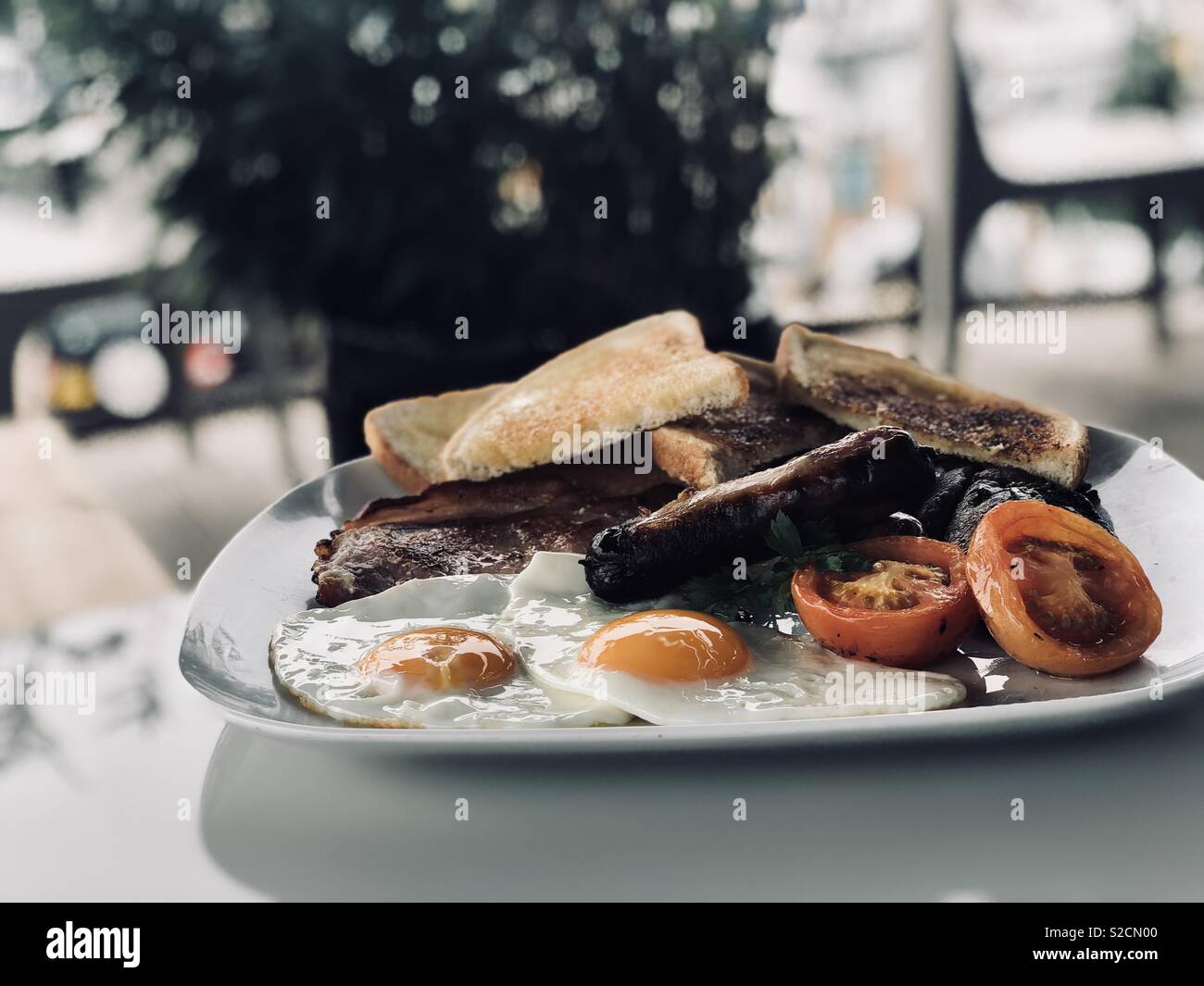 Full english hi-res stock photography and images - Alamy