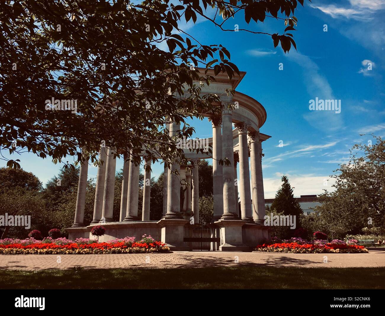 Cathays park hi-res stock photography and images - Alamy