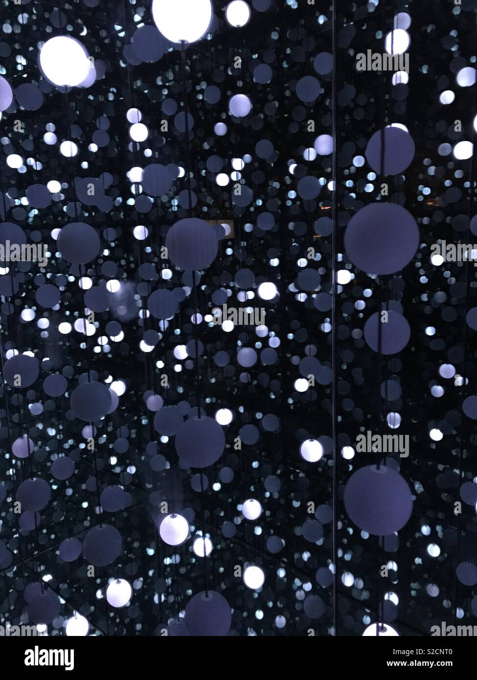 Neon balls hi-res stock photography and images - Alamy