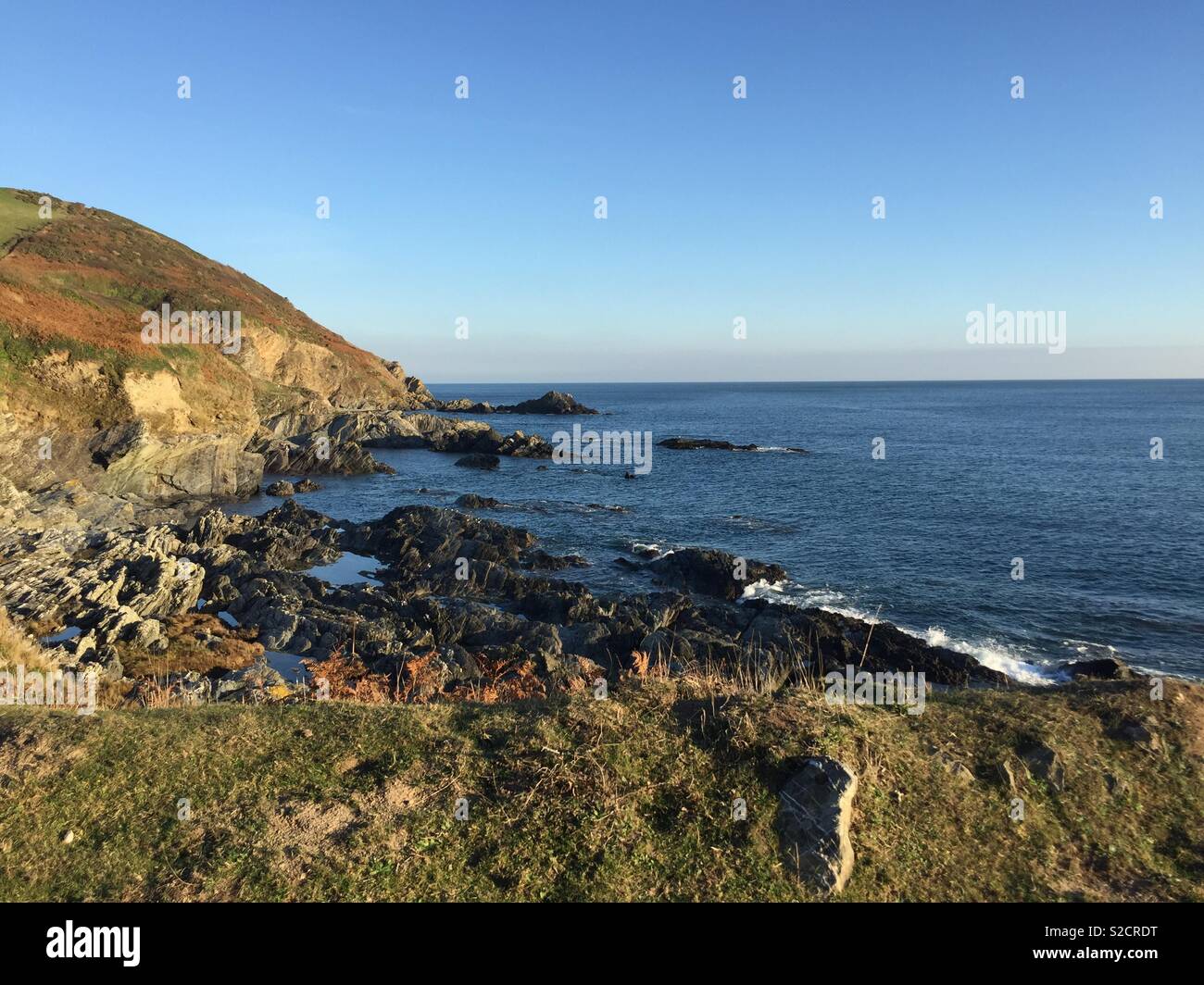Cornish coastline southwest coastal path Stock Photo - Alamy