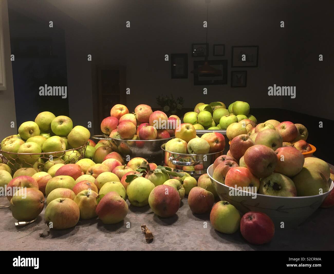 Apples autumn harvest hi-res stock photography and images - Alamy