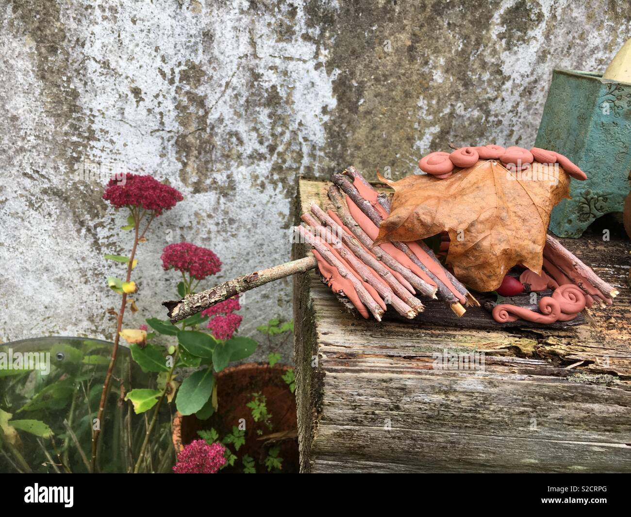 Wattle and daub effect hi-res stock photography and images - Alamy