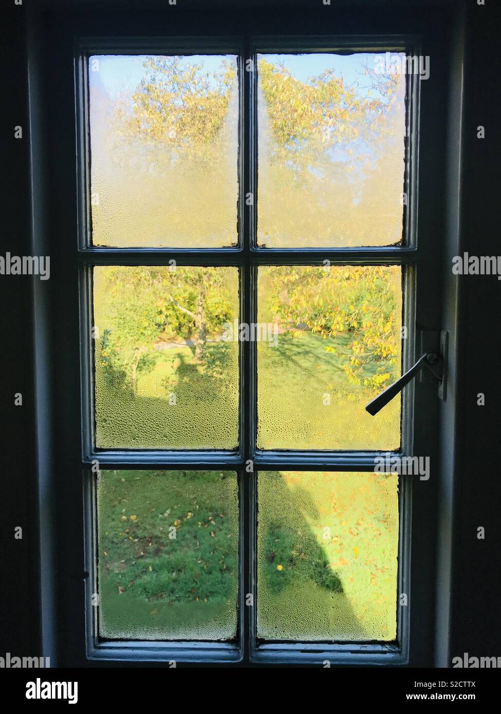 Mist window hi-res stock photography and images - Alamy