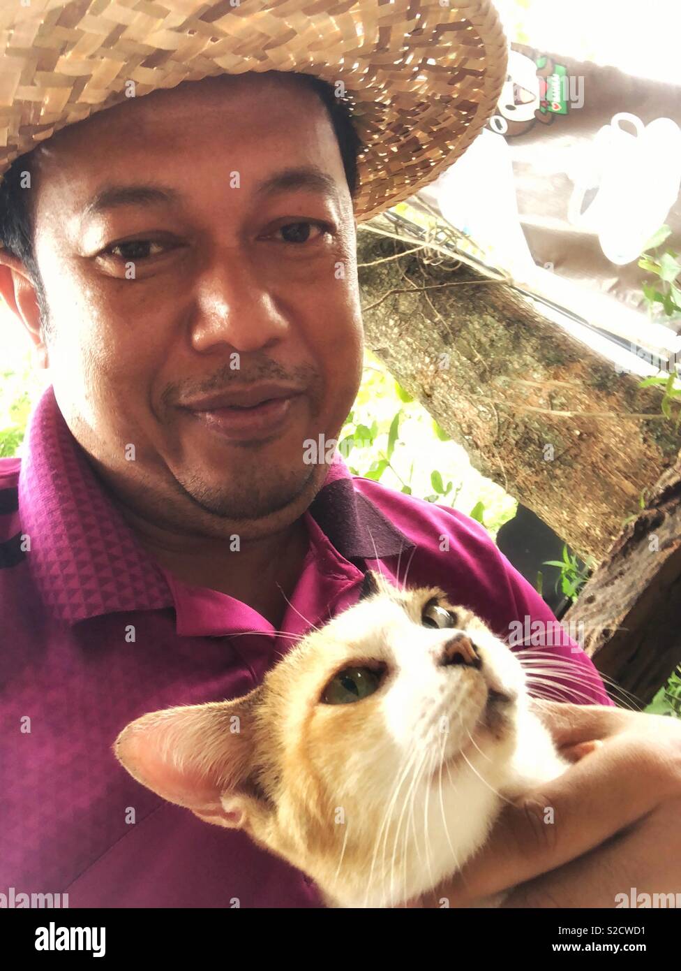 Cat man outdoor hi-res stock photography and images - Alamy