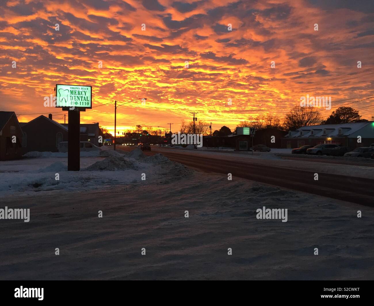 Snow winter morning hi-res stock photography and images - Alamy