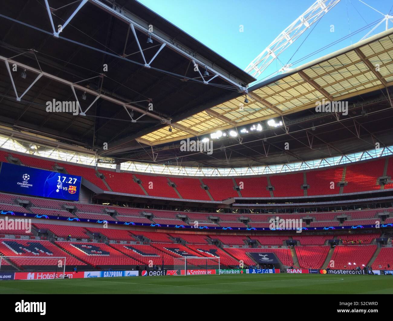 Wembley Arena Stock Photos & Wembley Arena Stock Images - Alamy