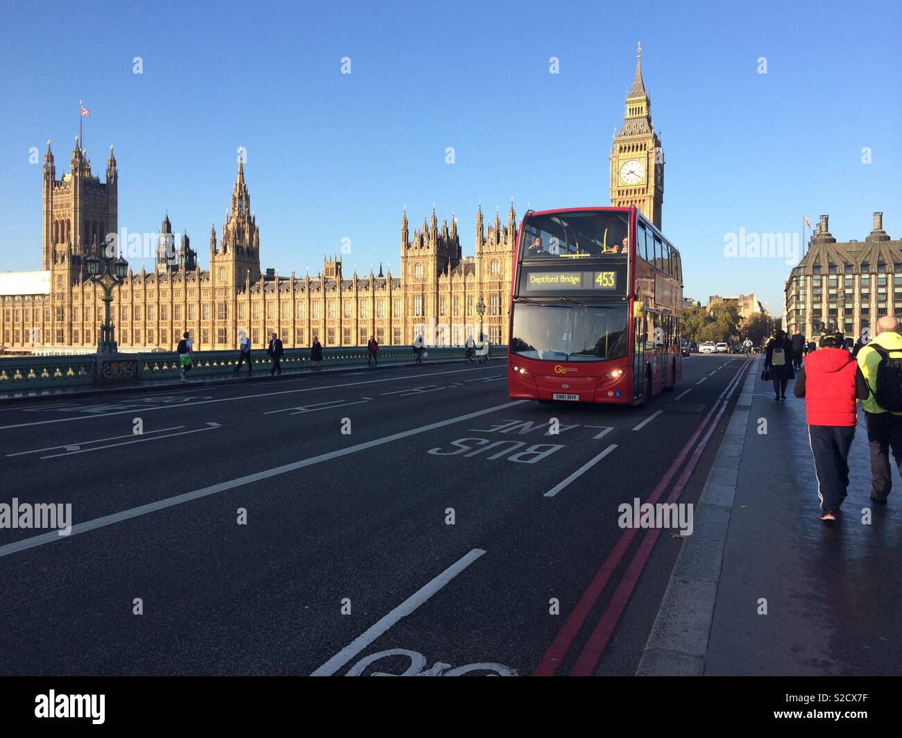 London bus at house of commons hi-res stock photography and images - Alamy