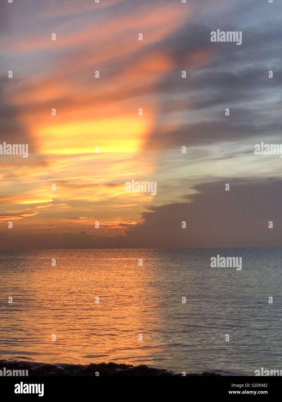 Light separation hi-res stock photography and images - Alamy