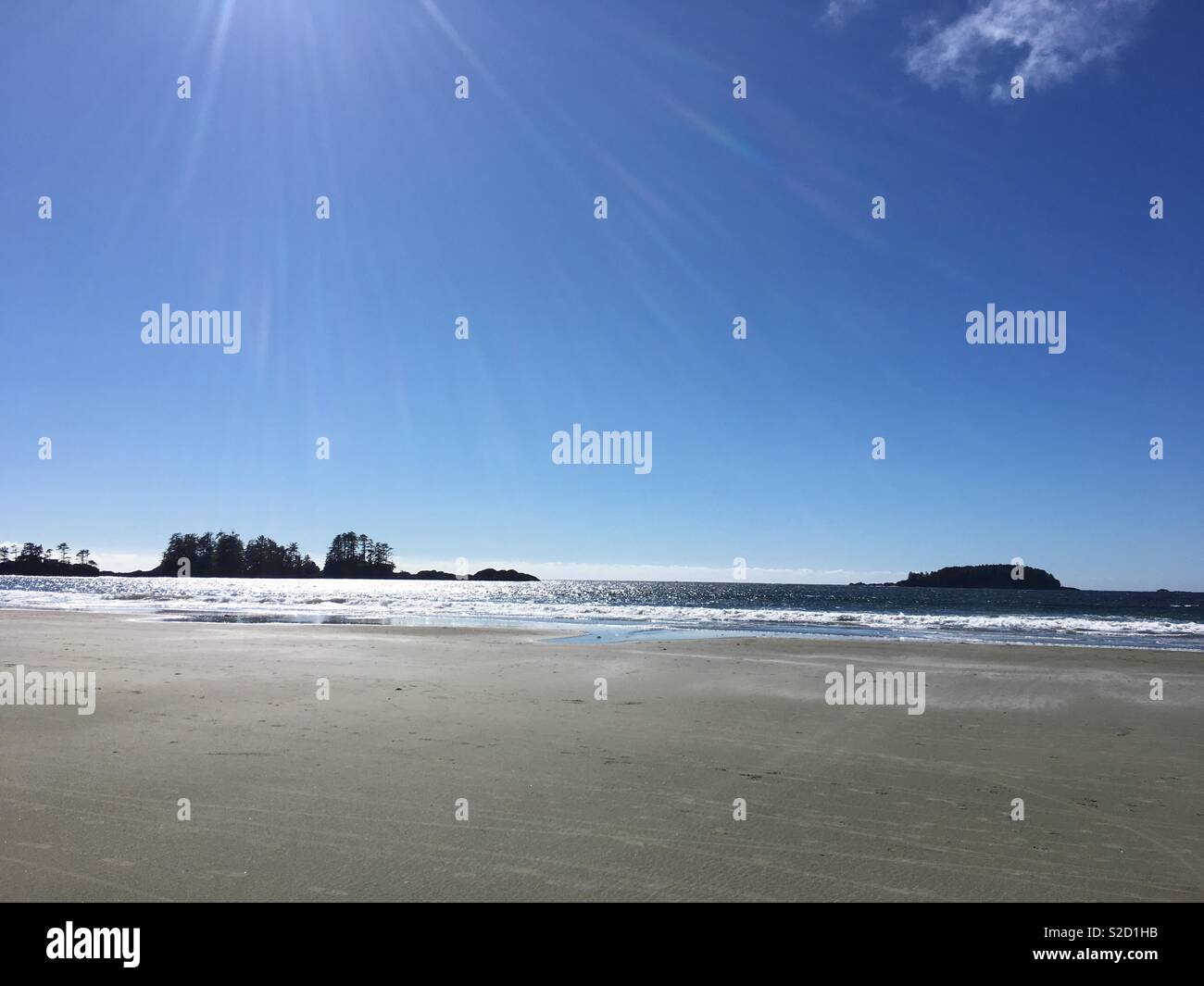 Tofino beach hi-res stock photography and images - Alamy
