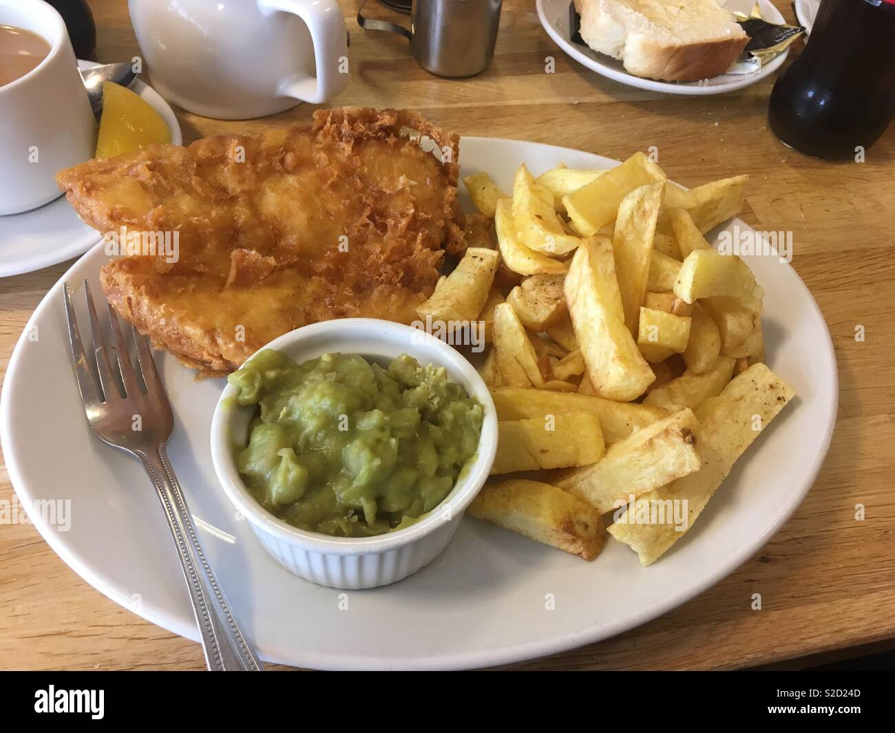 Chippy supper hi-res stock photography and images - Alamy