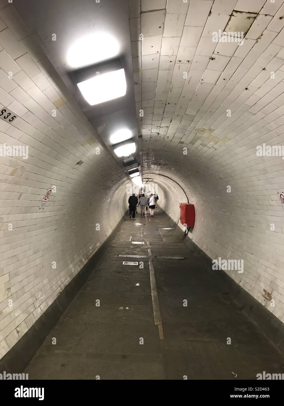 Under the river Thames Stock Photo - Alamy