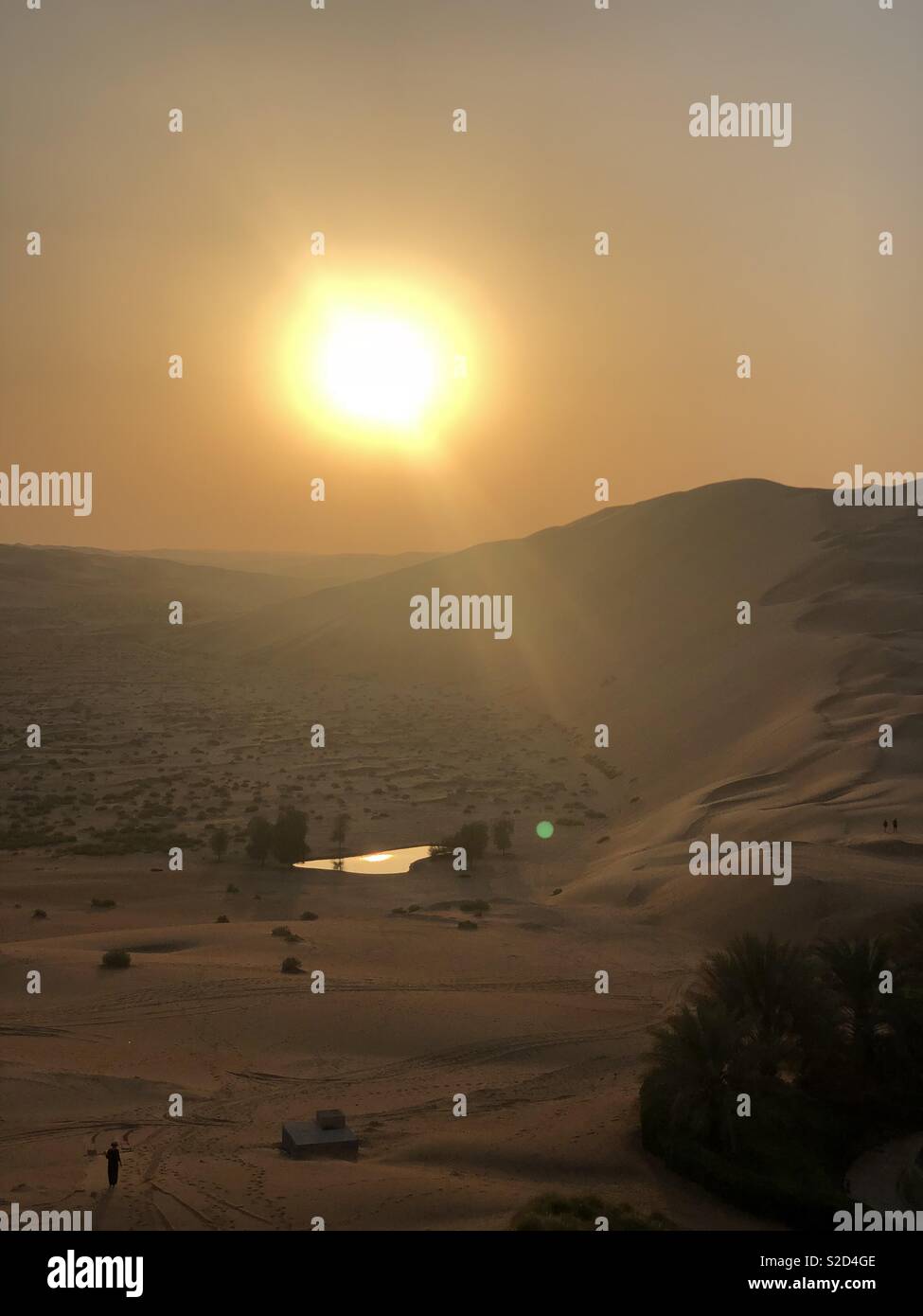 Arabian sunset hi-res stock photography and images - Alamy